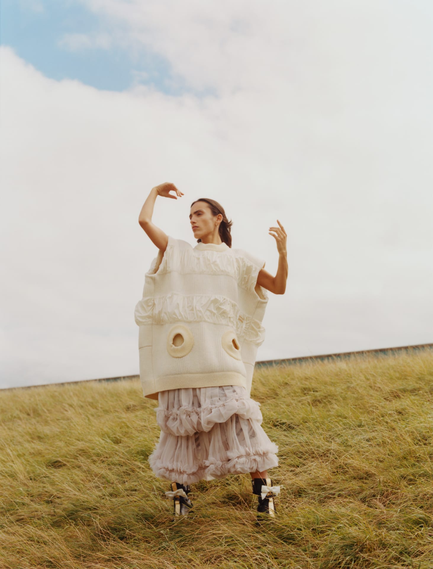 LAURA McCLUSKEY – ES – Collections